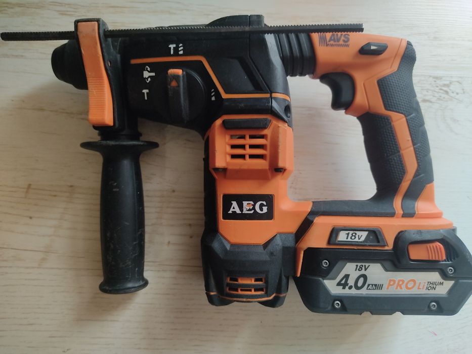 Акумулаторен перфоратор AEG гр. Варна Владислав Варненчик • OLX.bg