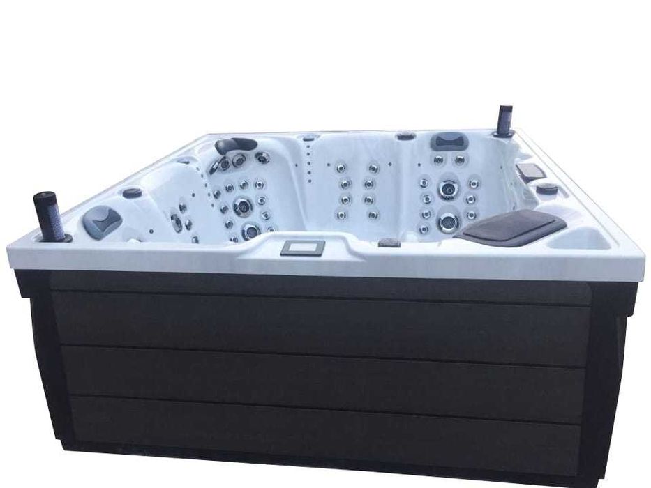 Next Level Spa Jacuzzi 5 persoane cu 90 de jeturi și sistem de control ...