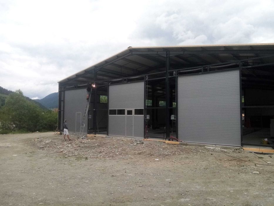 Usi industriale sectionale - Usi de garaj industriale - usi acces hala ...