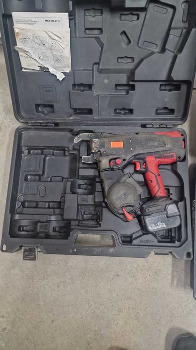Masina pentru legat sarma MAX RB441 T second, inchiriem pistol max ...