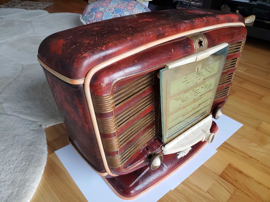 Radio vintage rusesc Zvezda 54 FUNCTIONAL retro vechi Bucuresti ...