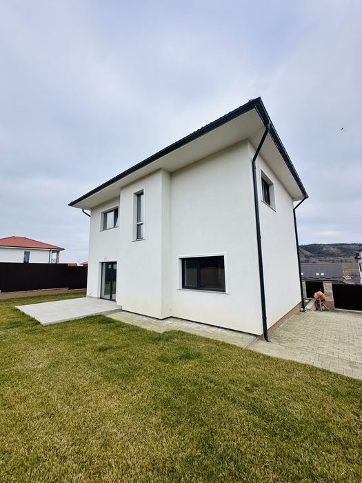 Casă individuală în Chinteni (Cluj Napoca) Chinteni • OLX.ro