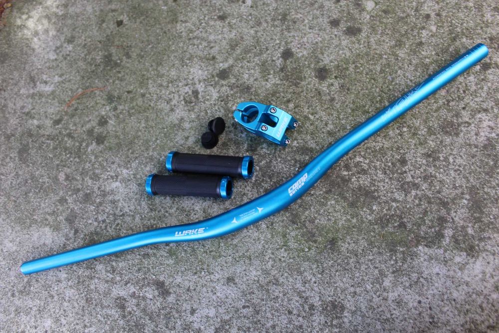 Wake set ghidon 780mm cu pipa si mansoane - Albastru Oradea • OLX.ro