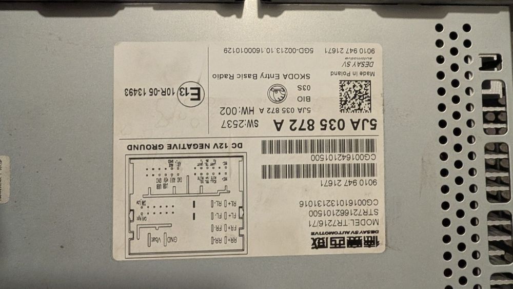 System audio skoda Rapid Entry Basic Radio Brasov • OLX.ro