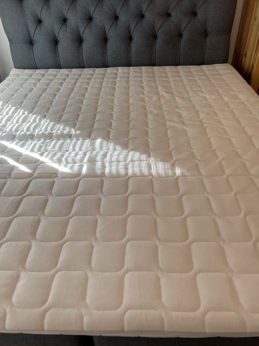 Топ матрак 180/200 гр. Ловеч Младост • OLX.bg