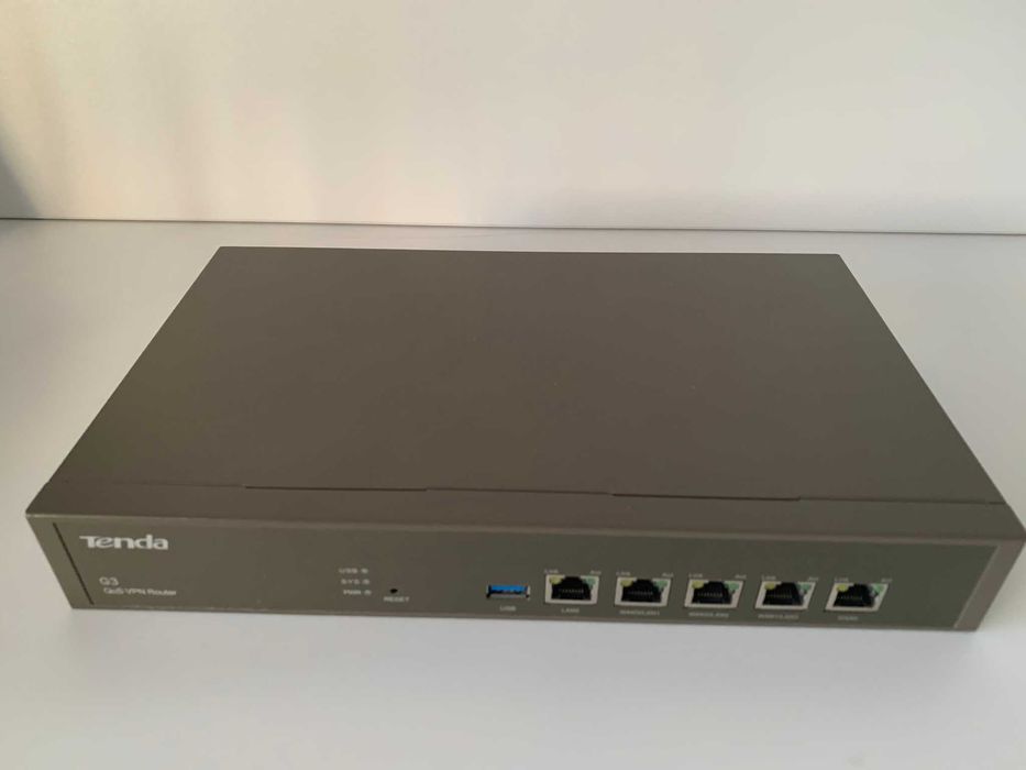 Router wired 2 WAN + 3 LAN Gigabit, VPN, Tenda "G3", stare excelenta ...