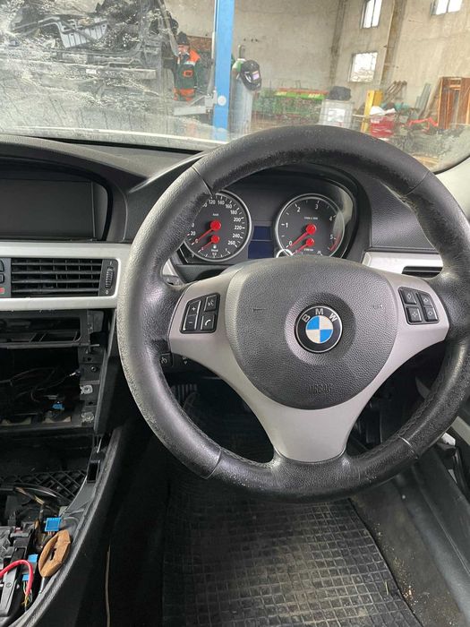Спорт волан BMW E90 / E91 / E92 гр. Божурище • OLX.bg