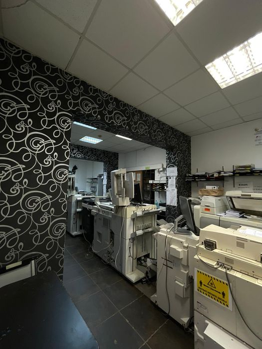 Vanzare Centru de copiere complet echipat, lângă facultatea Ase Romana ...