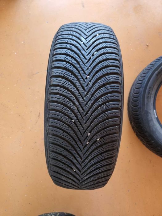 Set 4 anvelope/cauciucuri iarna Michelin Alpin5 205/60 R16 92H Oradea • OLX.ro