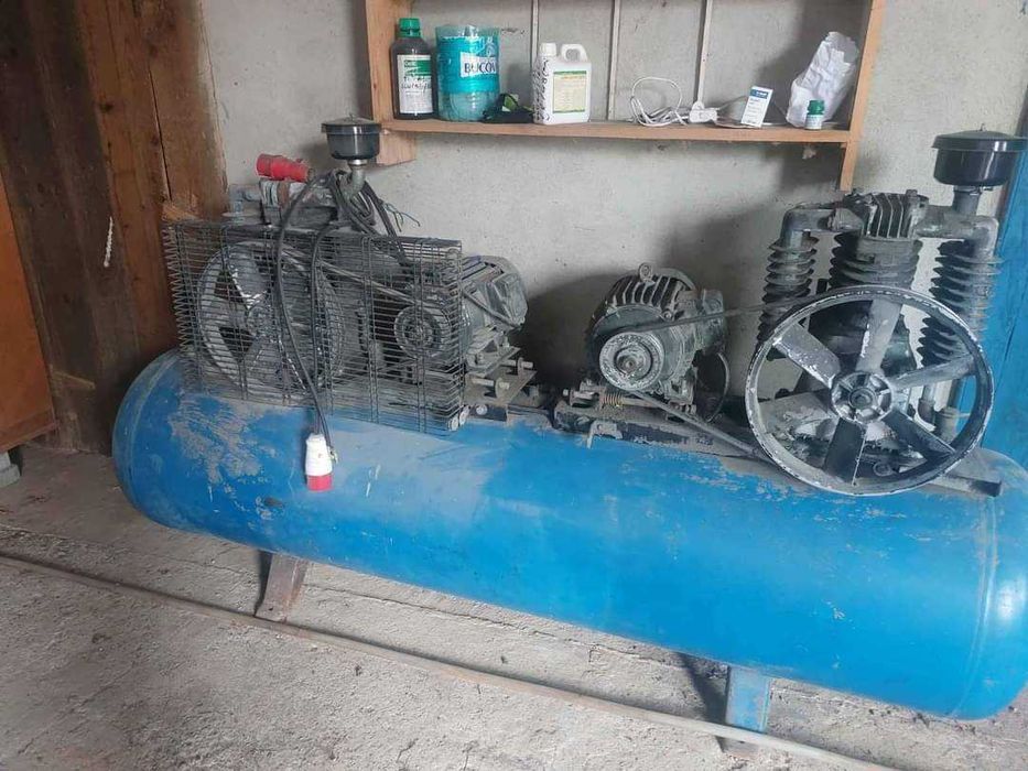 REDUCERE Compresor aer motor 380 Suceava • OLX.ro