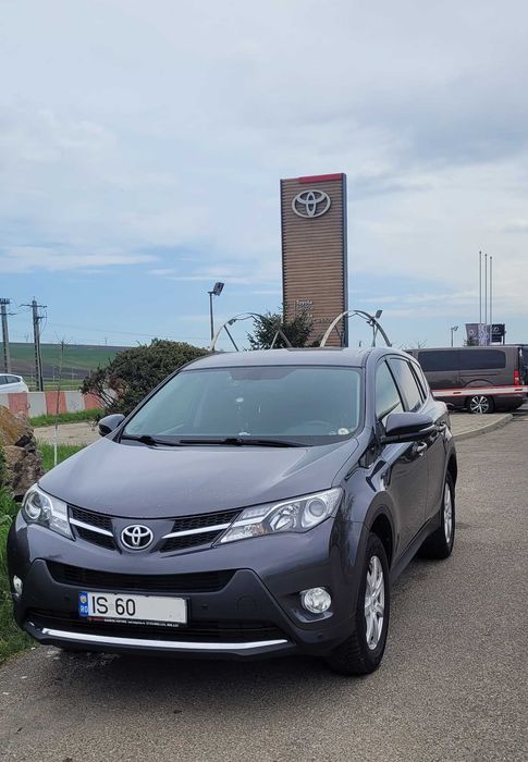 Toyota RAV4 2.0 D-4D 2014 | 104.000 km | Cruise | FWD | CASCO activ ...