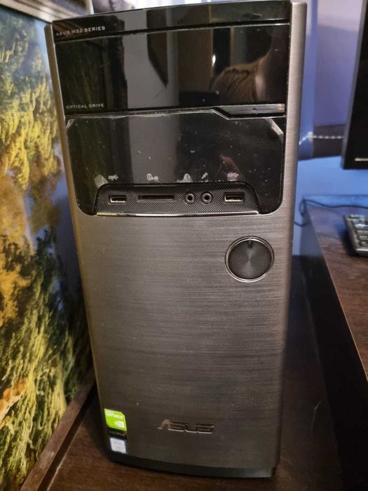 Vand unitate Pc gaming Asus M32(cumparata de noua) Timisoara • OLX.ro