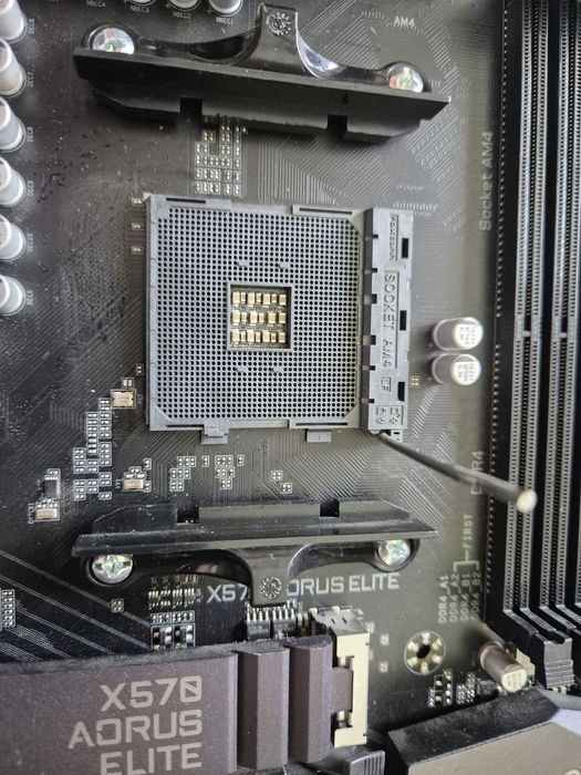 Kit Placa baza x570 Aorus Elite + Amd 9 5950x + 32 gb Ilfov Voluntari • OLX.ro