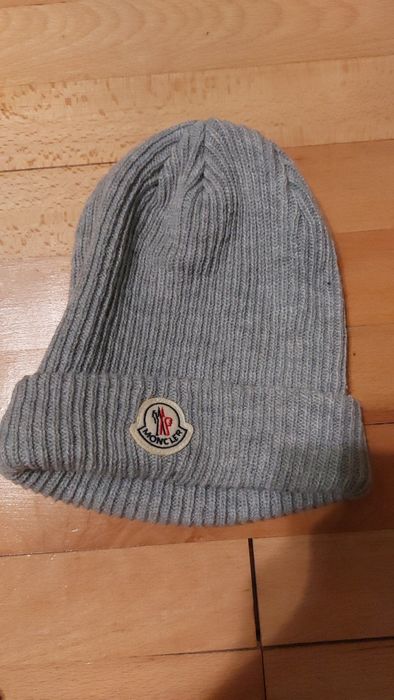 Căciulă moncler noua Bucuresti Sectorul 6 • OLX.ro