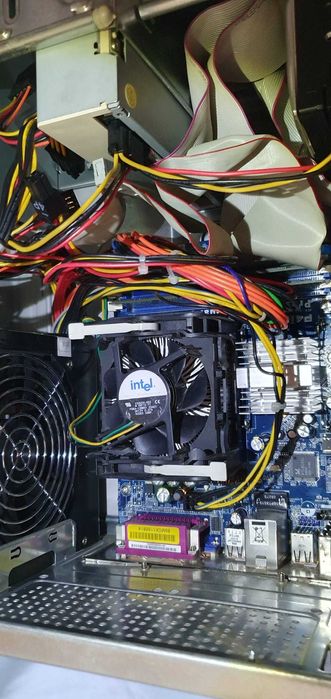 Unitate PC calculator Bucuresti Sectorul 3 • OLX.ro