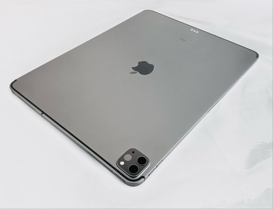 Apple iPad Pro 12.9 4th Gen WiFi + Cellular 128GB Space Gray Гаранция гр. София Мусагеница • OLX.bg