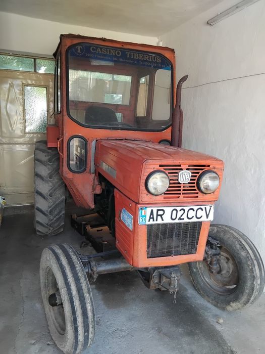 Vand tractor U445, disc, semanatoare si plug Arad • OLX.ro