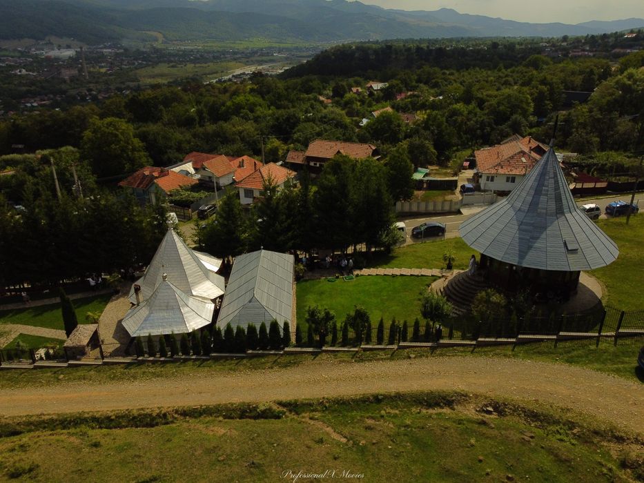 Realizare imagini de sus Comanesti • OLX.ro