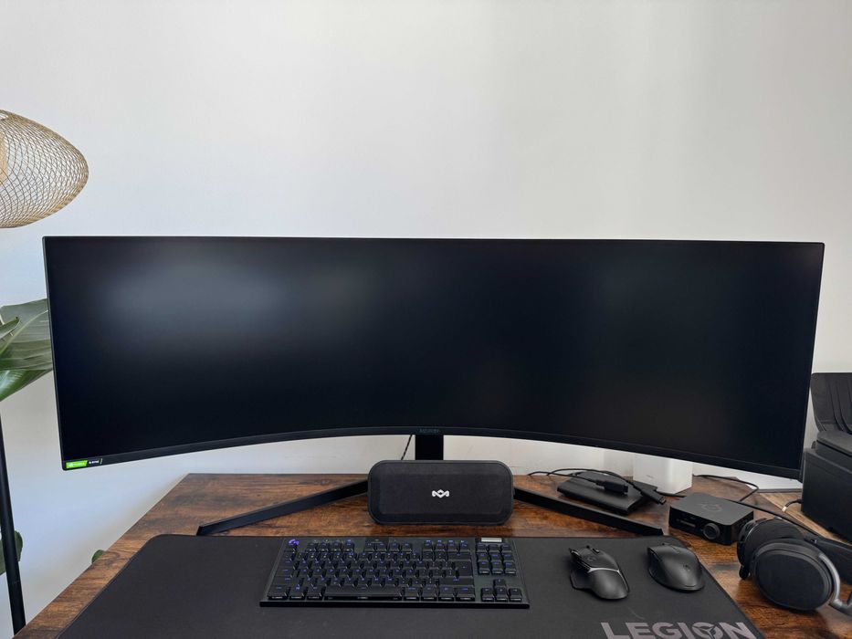 Samsung Odyssey G9 - 49" G95T Curved DQHD, 240Hz, QLED Monitor -Gaming ...