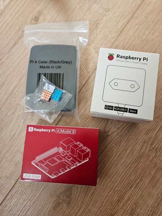 Kit complet Raspberry Pi 4 Model B (2GB RAM) – nou, castigat concurs ...