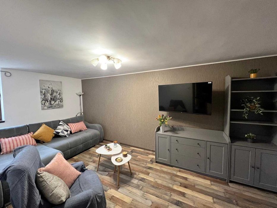 Reducere de pret! Casa P+1 + spatii anexe + 850 mp teren Ploiesti • OLX.ro