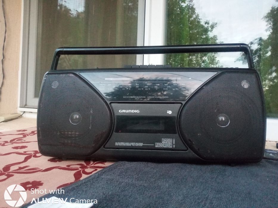 Radio casetofon GRUNDIG original Germania Ilfov Otopeni • OLX.ro