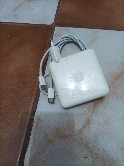 Încărcător Apple 61W 87W 96w Iasi • OLX.ro