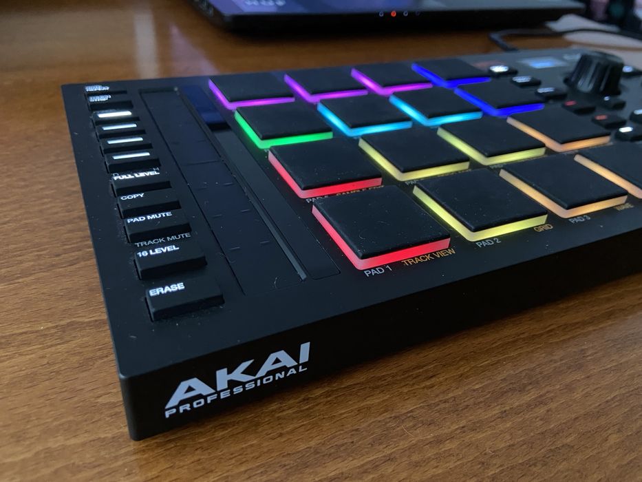 Akai MPC studio MK2 controller midi Targu Jiu • OLX.ro