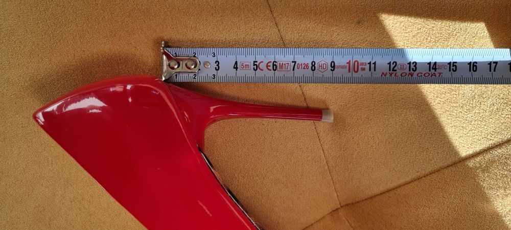 Червени обувки на висок ток Tendenz гр. Асеновград • OLX.bg