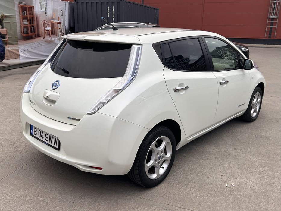 Nissan Leaf 2012 full electric alb perlat km reali impecabil var ...