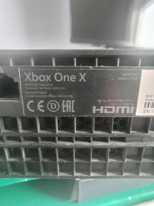 Xbox One X 1Tb, 4k, 120Hz refresh, HDR Chisoda • OLX.ro