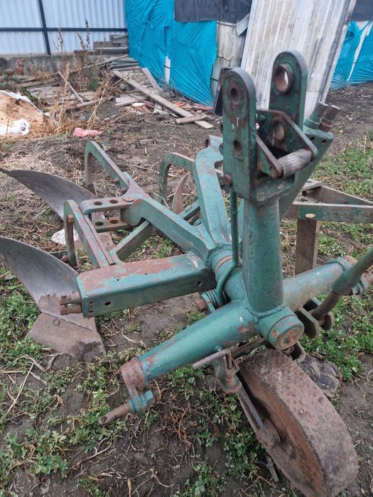 Plug cu 2 cormane în stare foarte bună Prelipca • OLX.ro