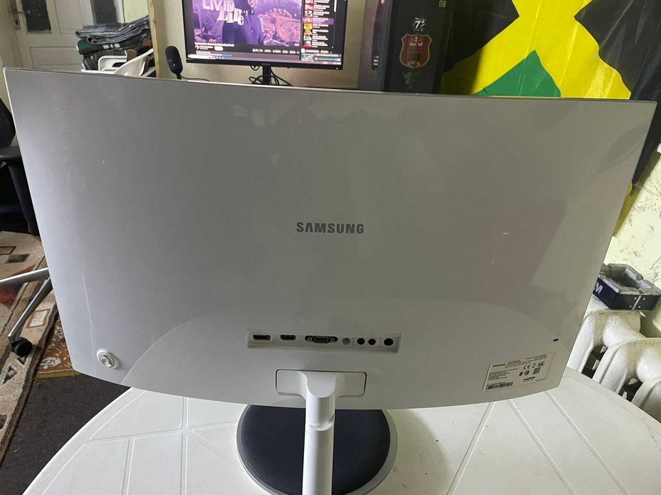 Monitor LED Samsung 27" Curved, Full HD, 60Hz Sibiu • OLX.ro