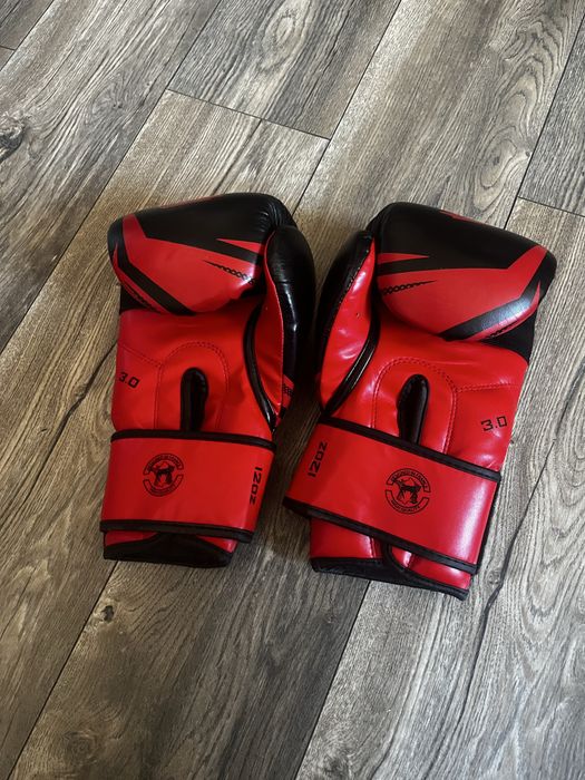 Echipament Kickbox Oradea • OLX.ro