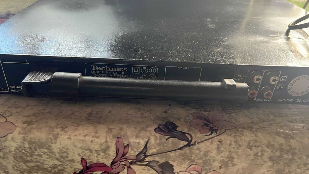 Technics ST-S8, Quartz Synthesizer, FM/AM Stereo Tuner Caineni • OLX.ro