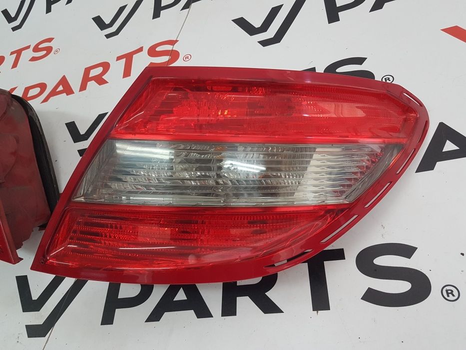 Mercedes C-Class Sedan W204 волан стопове броня огледало ГНП Дюзи гр ...