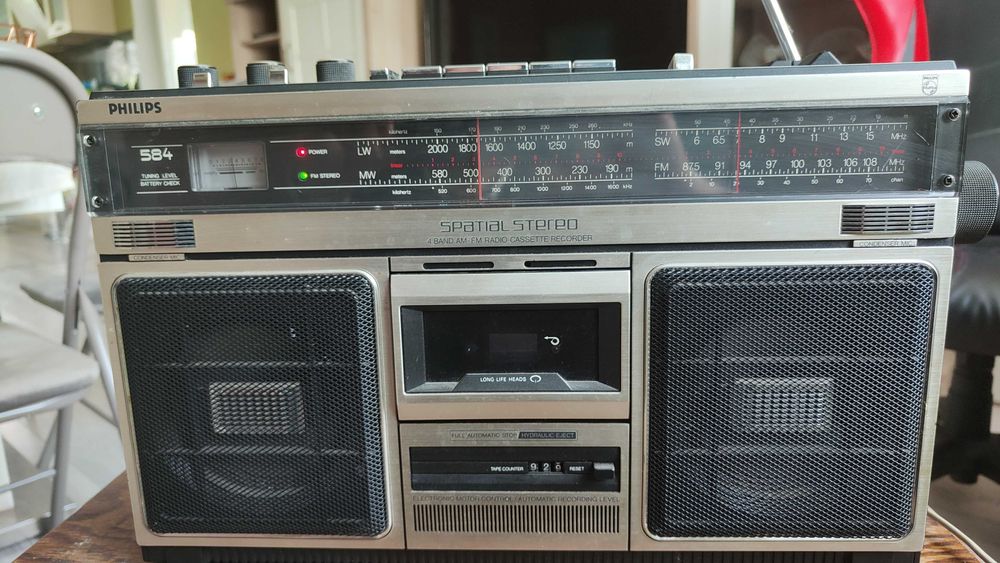 Radiocasetofon Philips stereo spatial 584 Timisoara • OLX.ro