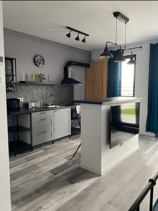 Garsoniere de închiriat, curte și loc de parcare Tunari Tunari • OLX.ro