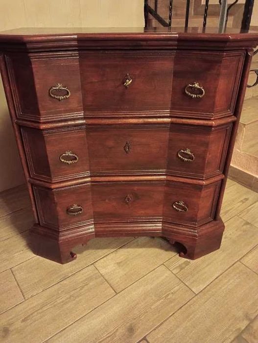 Scrin lemm masiv-Italia Oradea • OLX.ro