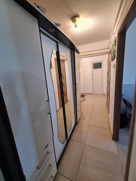 GAVANA 3 // 2 camere cf1 decomandat , etaj 3 , mobilat / utilat Pitesti ...