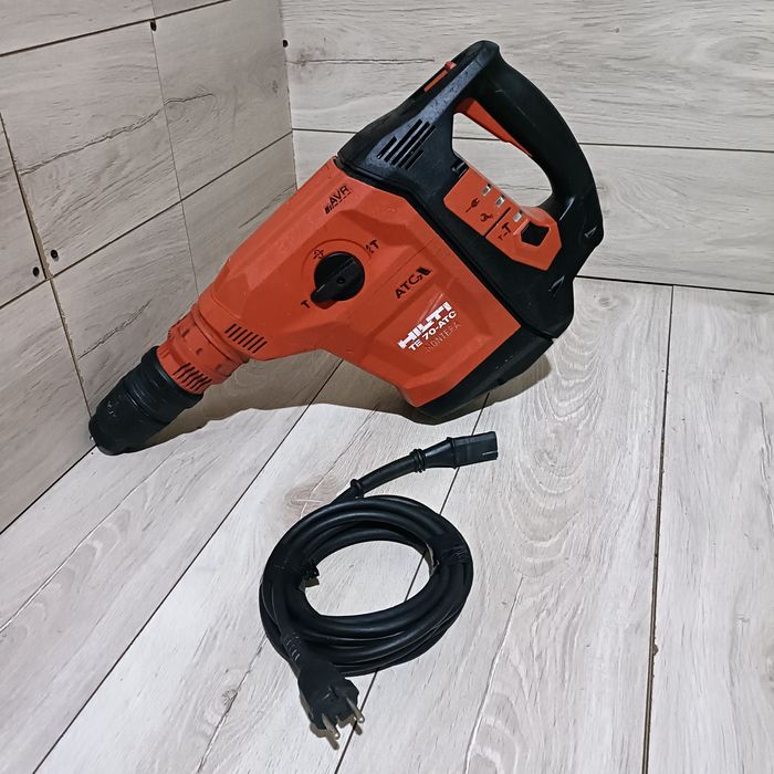 Rotopercutor SDS Max Hilti TE 70 ATC AVR generatie noua Popesti-Leordeni • OLX.ro