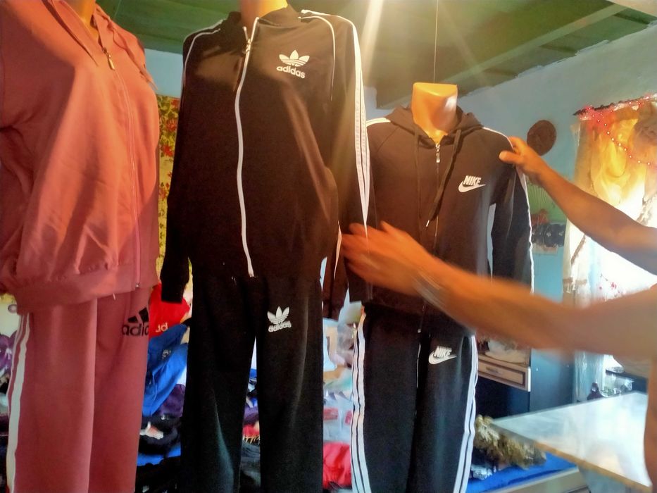 Haine noi de bărbații și damă Gurbediu • OLX.ro