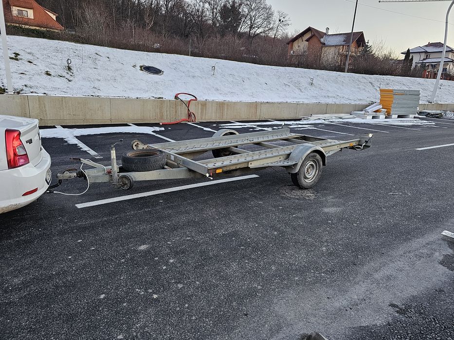 Vând platforma auto Dosu Bricii • OLX.ro