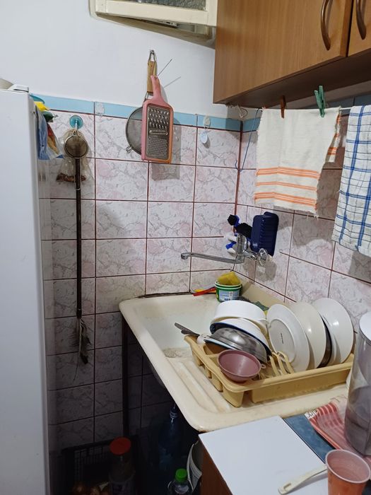 Vsnd garsoniera Muzicanti Ploiesti • OLX.ro