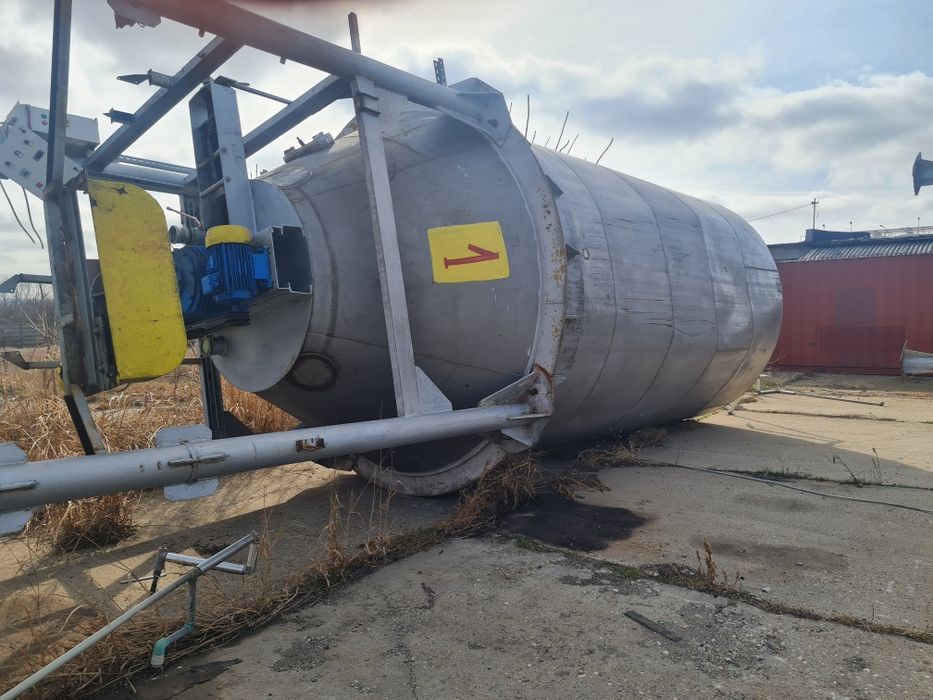 Rezervoare (bazine) inox și fibra Focsani • OLX.ro