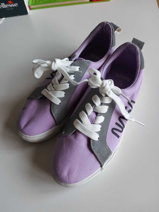 Детски гуменки, 35 номер гр. София Оборище • OLX.bg