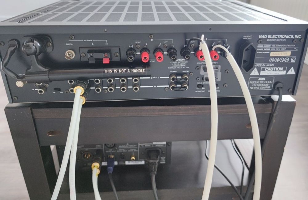 NAD Monitor Series 7400 – Amplificator/Receiver stereo Mamaia-Sat • OLX.ro