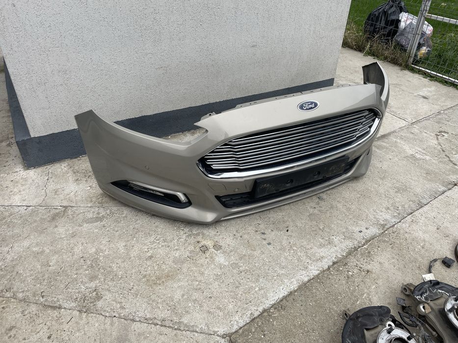 Bara fata completa Ford Mondeo mk5 / grila / daylight Bradu • OLX.ro