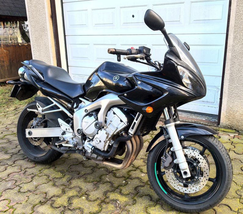 Yamaha FZ6 S Fazer 2006 +Topcase și Sidecases Drumul Carului • OLX.ro