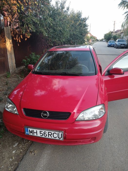 Opel Astra 2000 rosu Patulele • OLX.ro